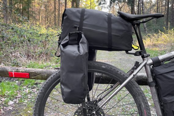 Gepäckträger neu definiert: Testfahrt mit dem Tailfin Carbon AeroPack ...